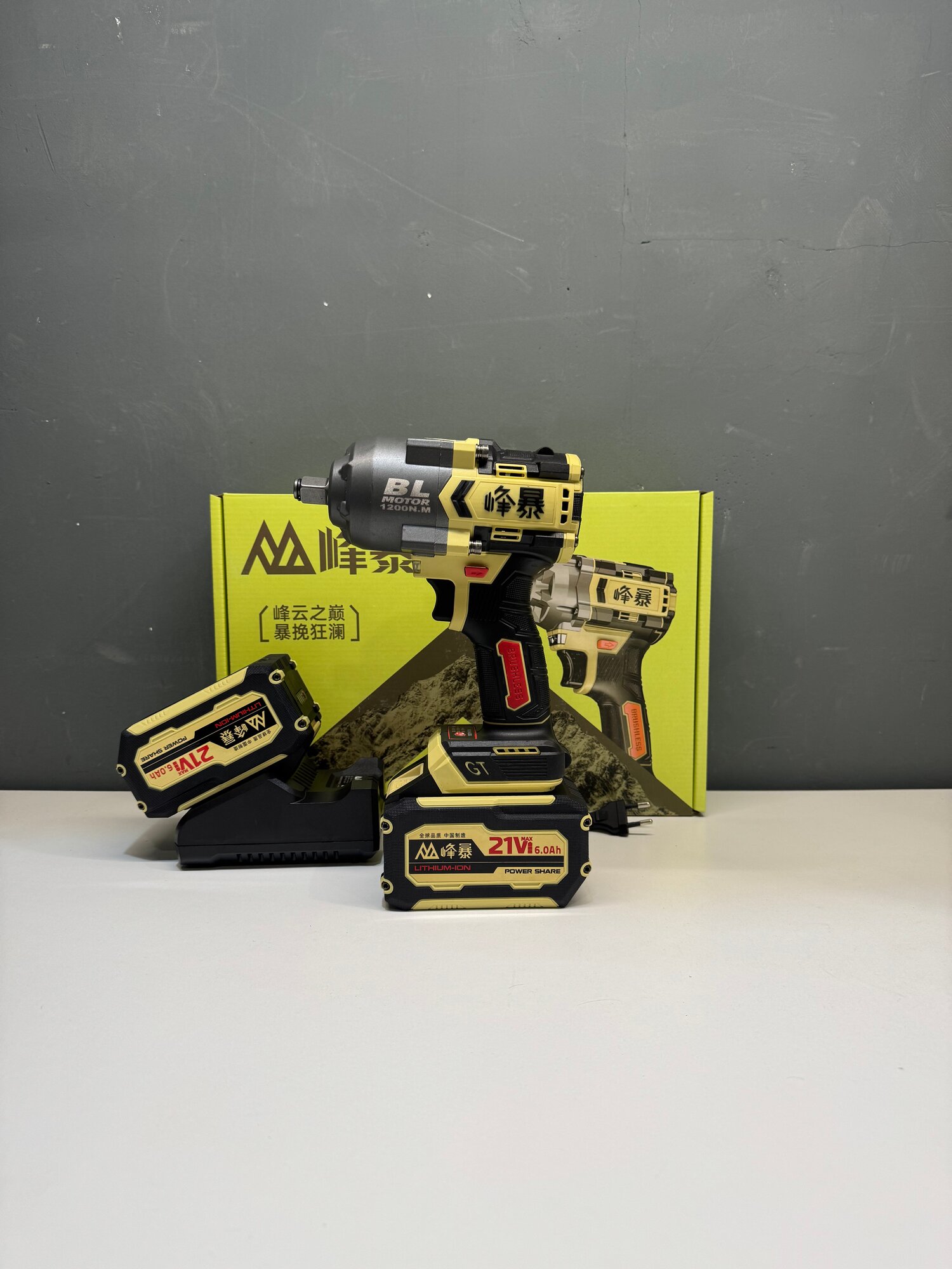 Гайковерт аккумуляторный Feng Bao FB-1280, 1200NM, 2АКБ 6АЧ, в сумке, в коробке