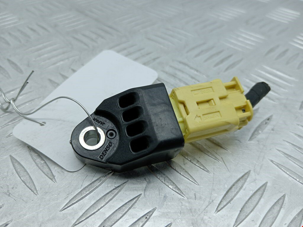 Датчик удара Toyota Rav4 3 8983133020 арт. 1842493