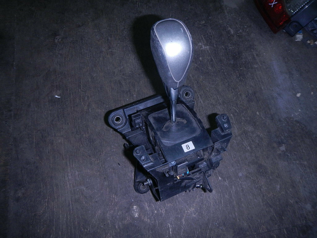 Б/У Кулиса КПП, Toyota (Тойота)-AURIS (06-13) TOYOTA AURIS (06-13) Робот, без рукоятки!!! Без видимых повреждений. 212308...