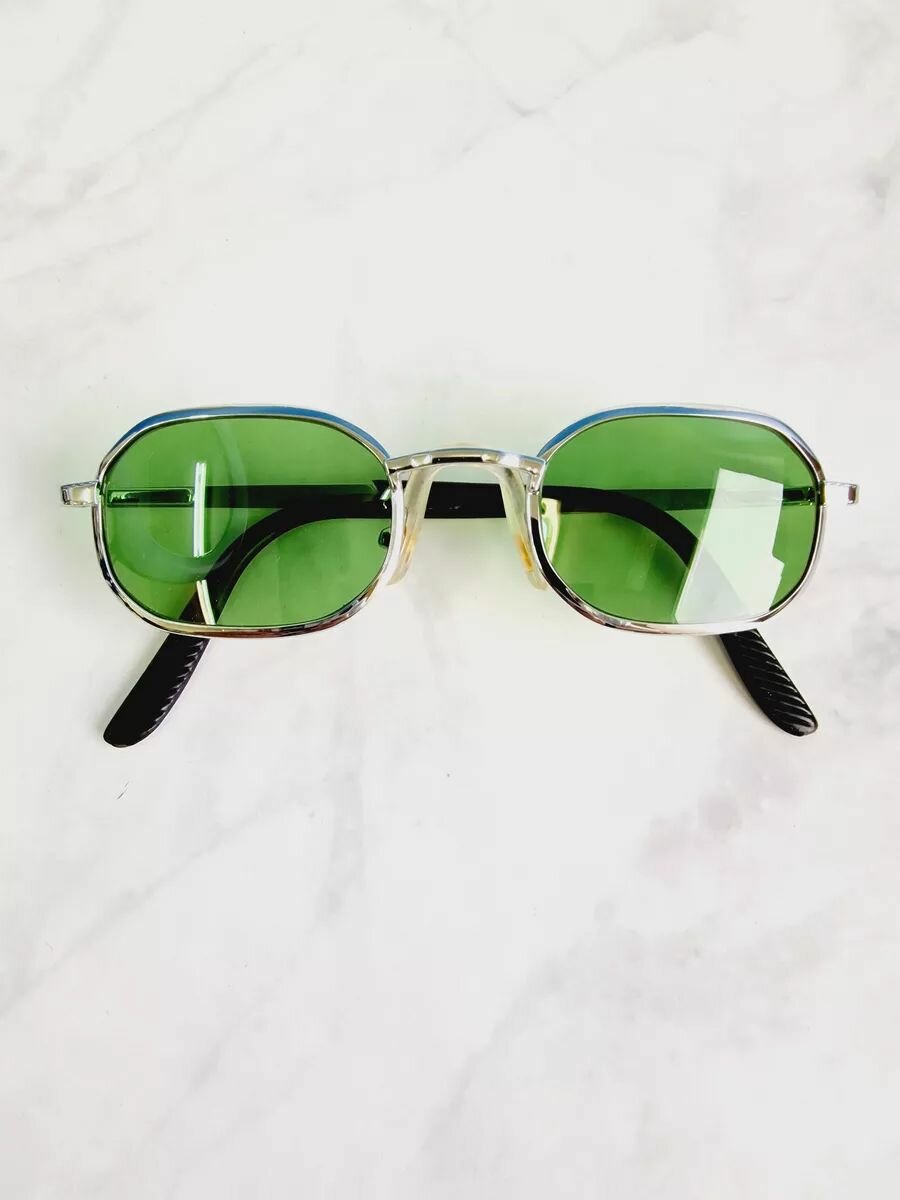 Солнцезащитные очки