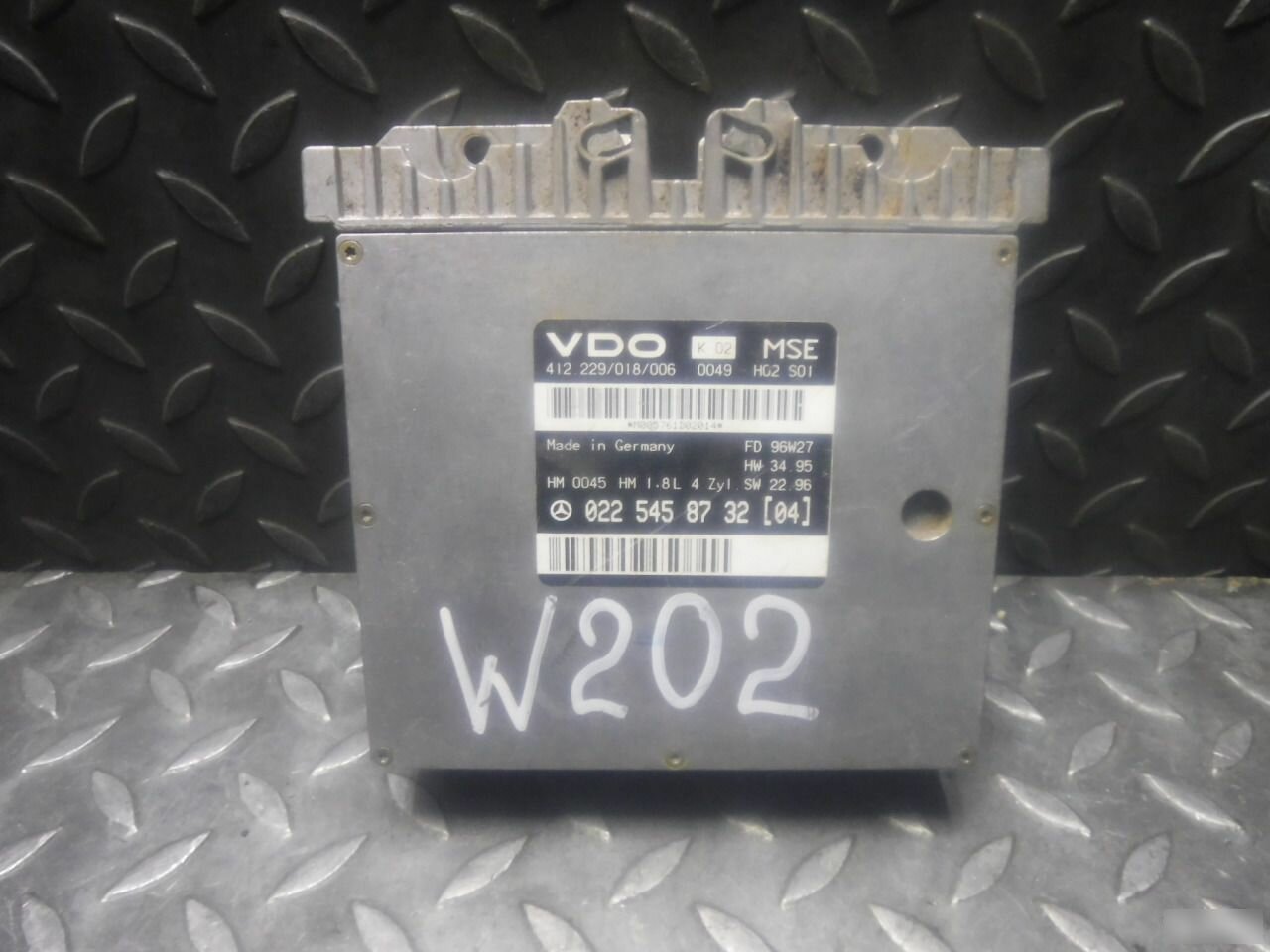 Блок управления двигателем Mercedes-Benz C-класс W202/S202 (1993—1997) 0225458732