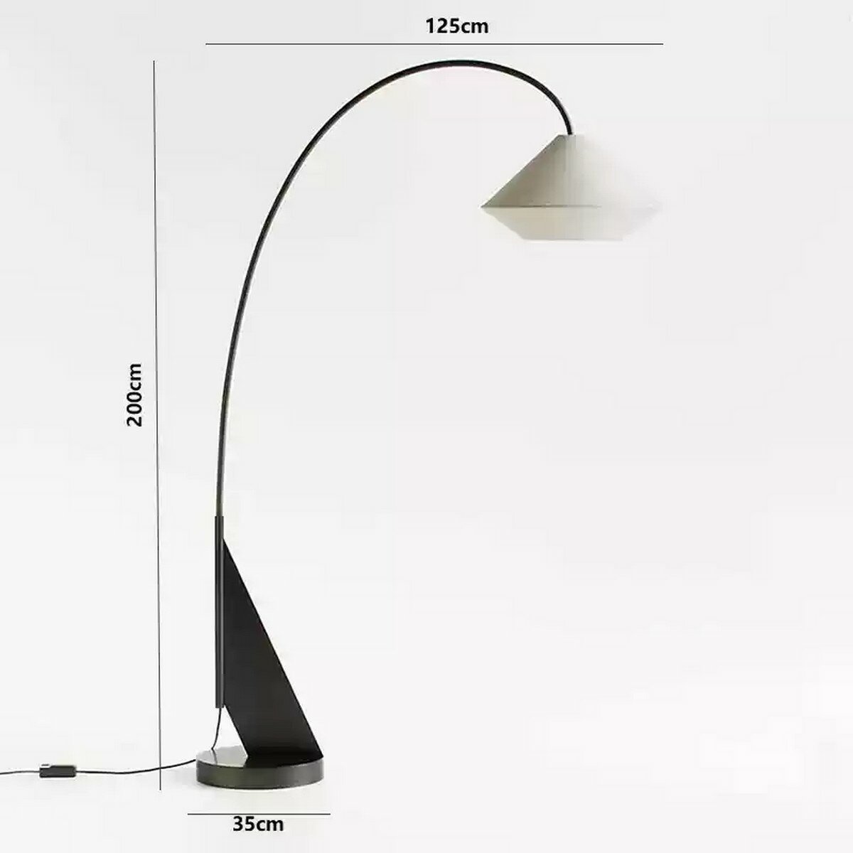 Высокий интерьерный торшер с тканевым плафоном Margad