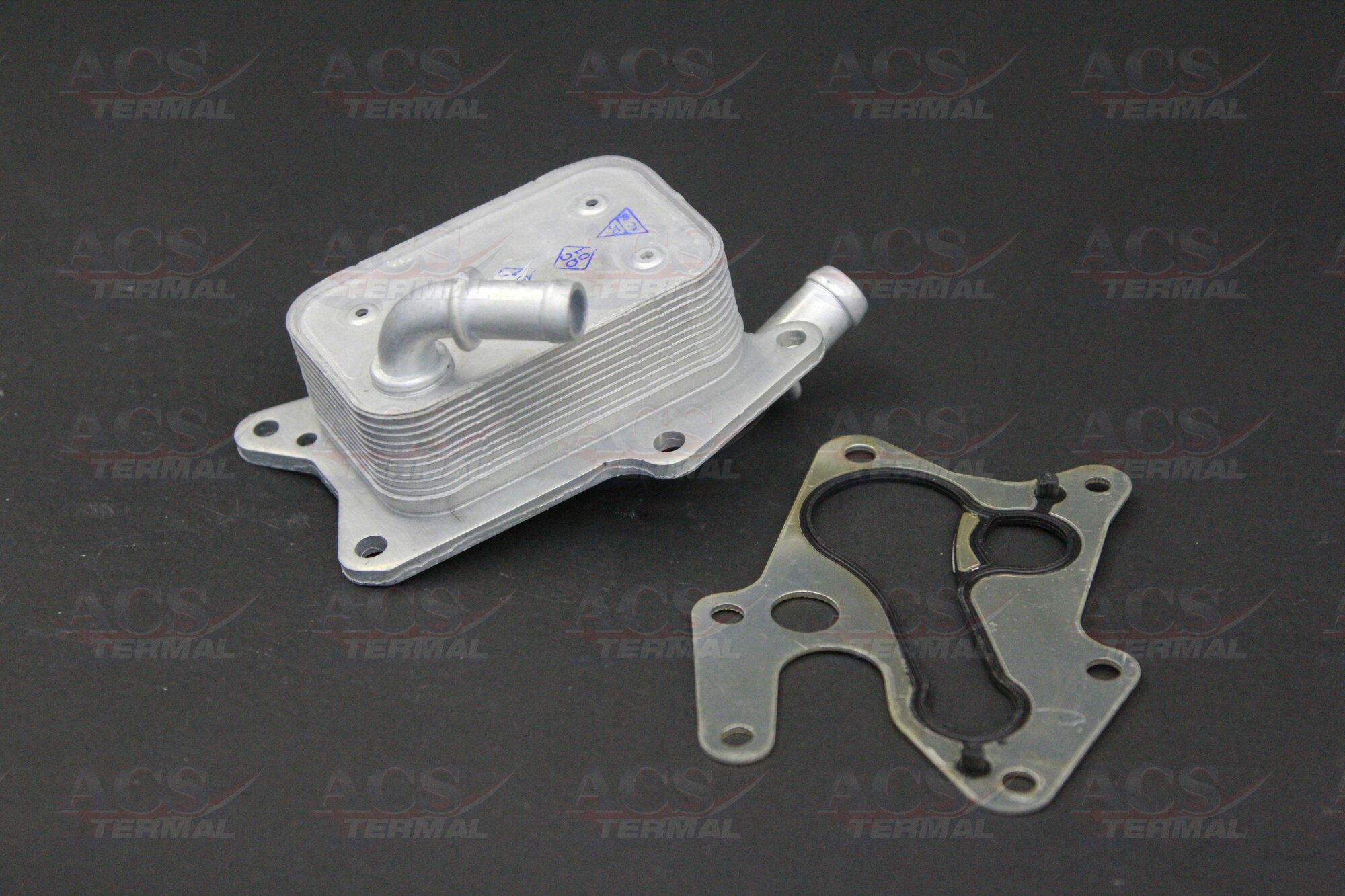 701239 Радиатор масляный для MB W205 W212 W213/C-X253/C-V167/X204/R172