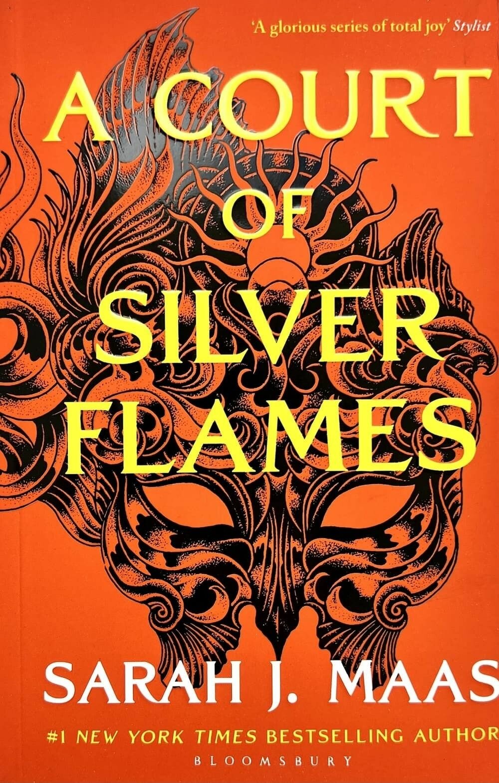 A Court of Silver Flames. Королевство серебряного пламени