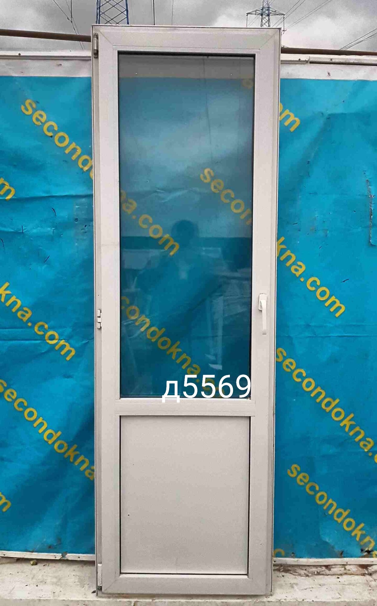 Дверь пластиковая Б/У 2200(в)х700(ш)