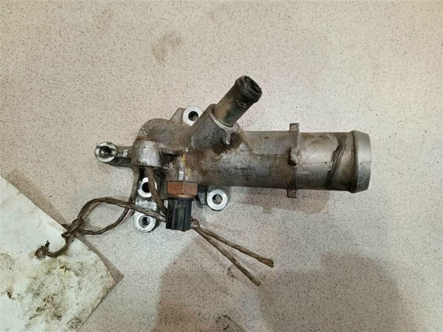 Фланец системы охлаждения от Honda Civic 5D 2005-2012