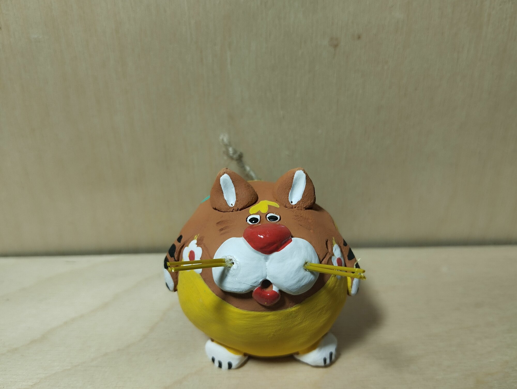 Фигурка кот из глины