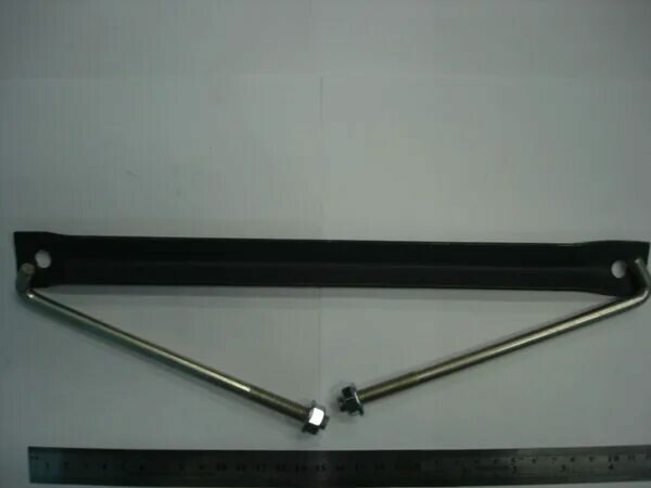 Планка со стяжками крепления АКБ ГАЗ-3302