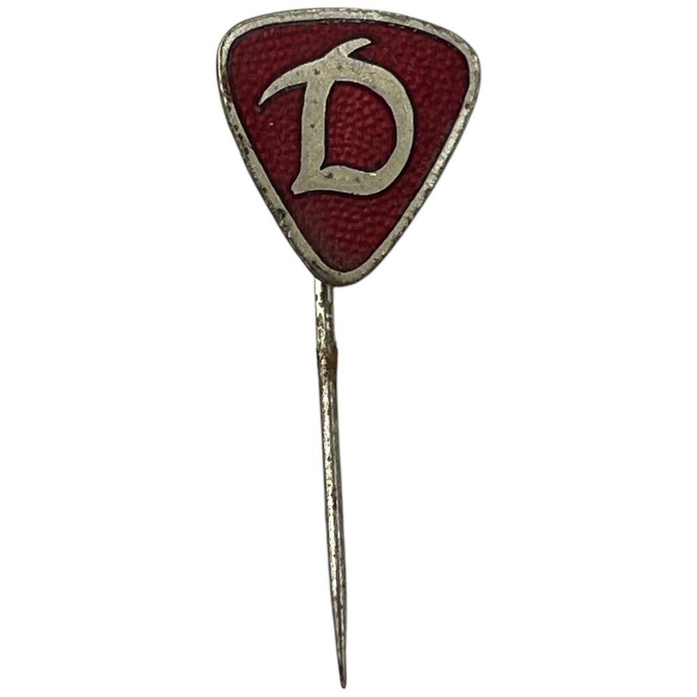 Членский знак "Динамо" ГДР 1961-1970 гг. (заколка)