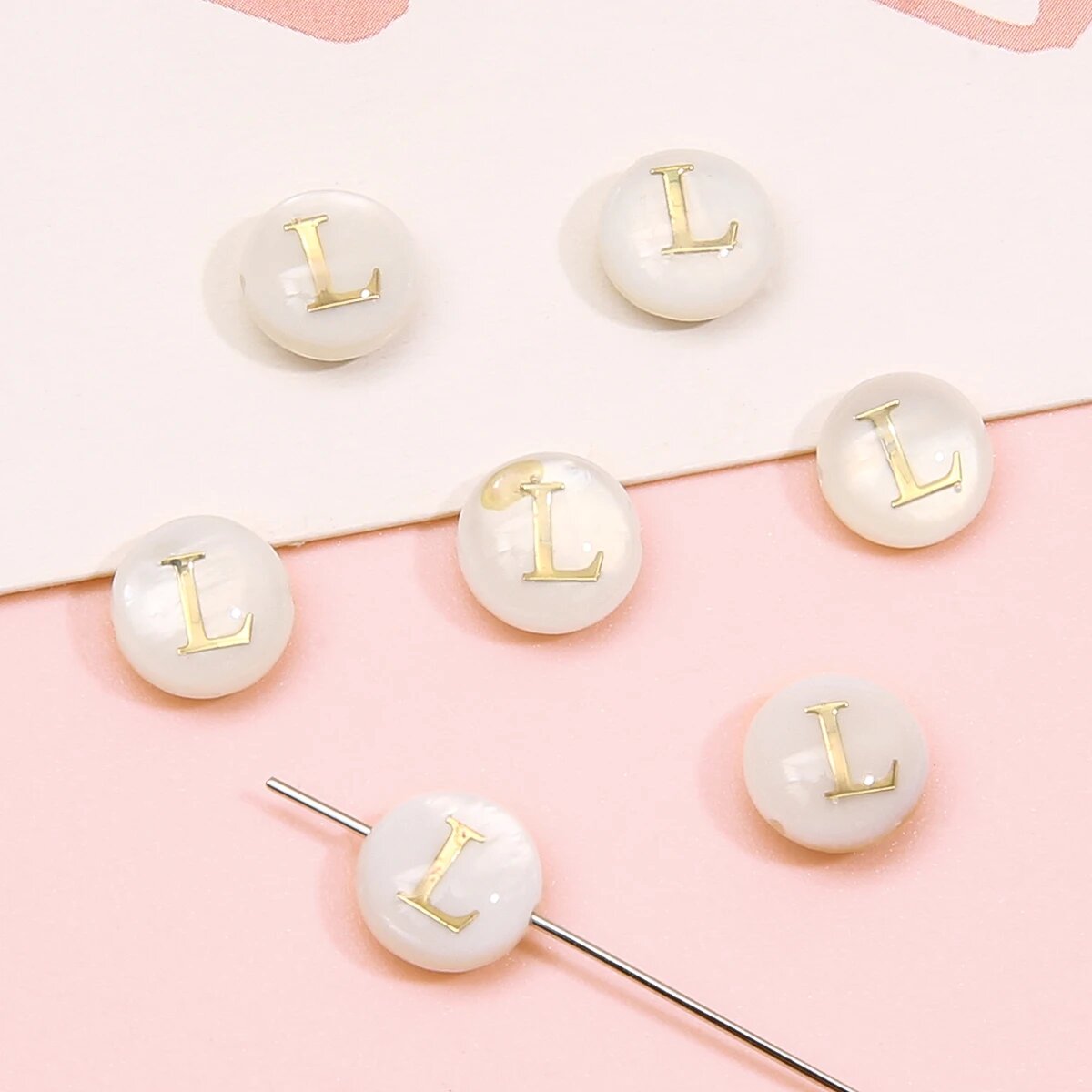 Бусины Beadia из ракушки с золотой фольгой, белые буквы, 8 мм Белый, 12