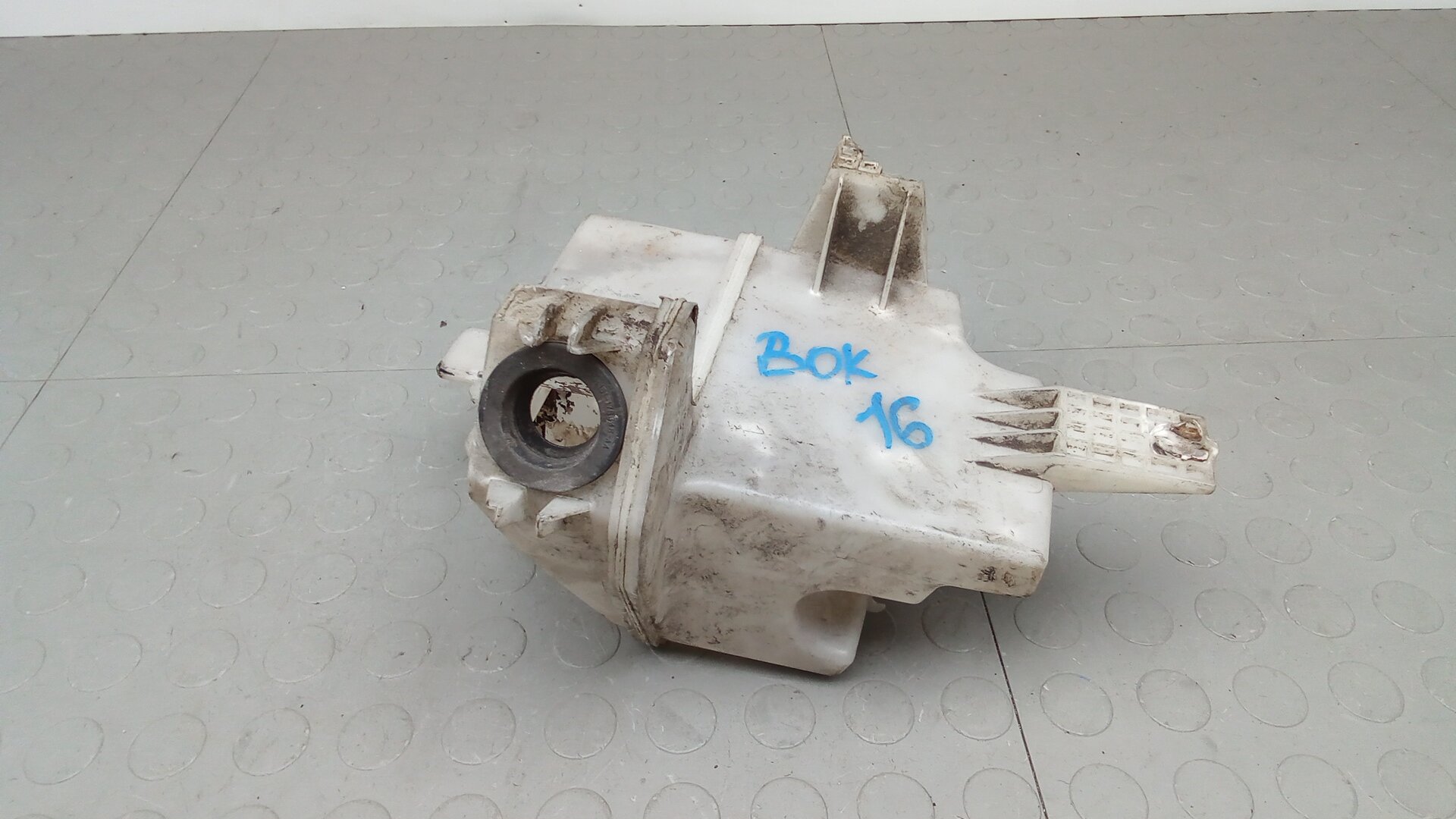 Бачок омывателя OPEL CORSA E, Номер 1450039, 13432704