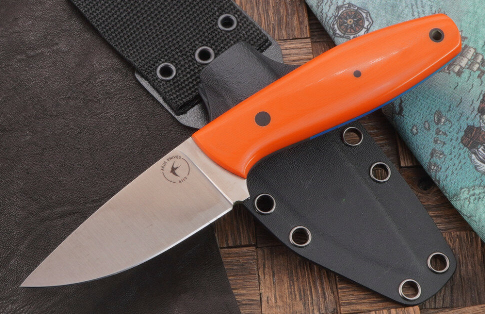 Нож Apus Knives Shorty, сталь Bohler K110, рукоять оранжевая G-10, синяя проставка