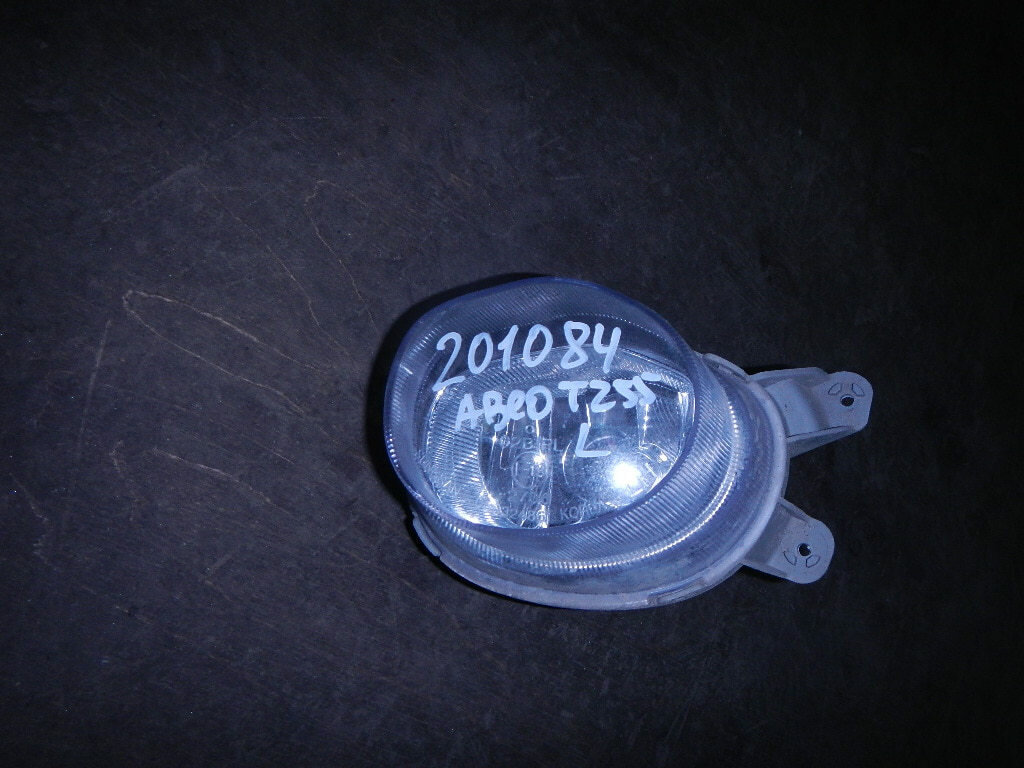 Б/У Фара противотуманная левая, Chevrolet (Шевроле)-AVEO T255 H/B (08-) CHEVROLET AVEO T255 H/B (08-) крепление есть. Сло...