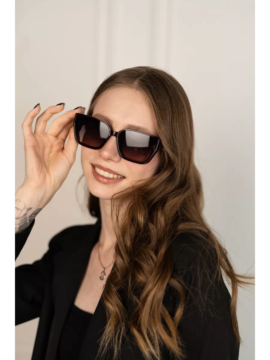 Солнцезащитные очки MORE JANE