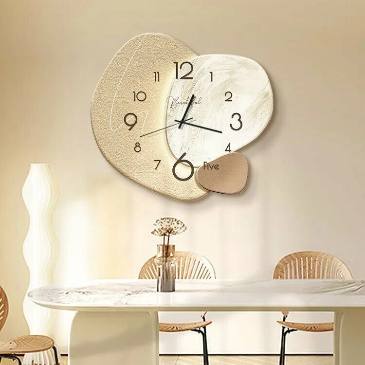 Настенные часы "Ретро", кварцевые, бесшумный механизм, питание от АА, длина 40см, белые