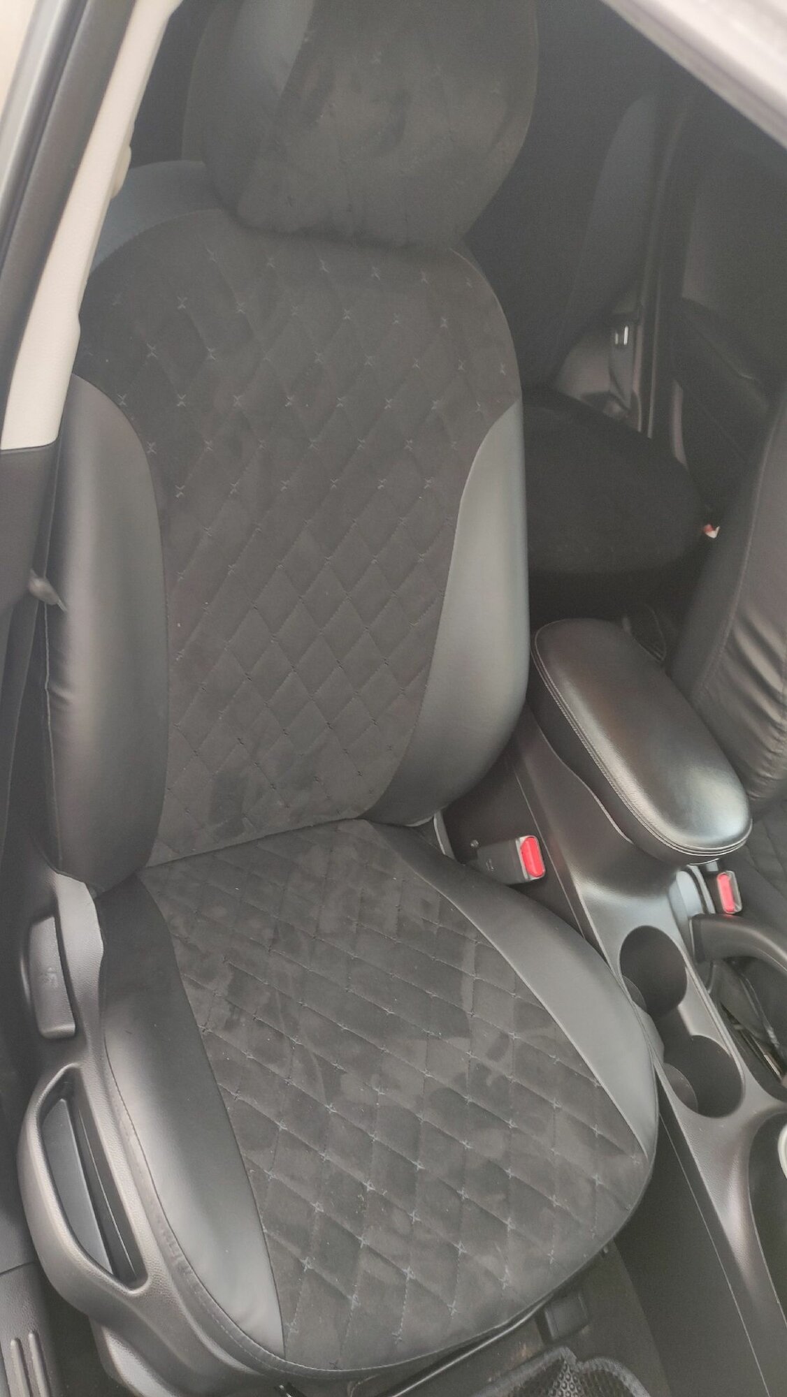 Чехлы на сиденья для Renault Duster с 2012 по 2015 год