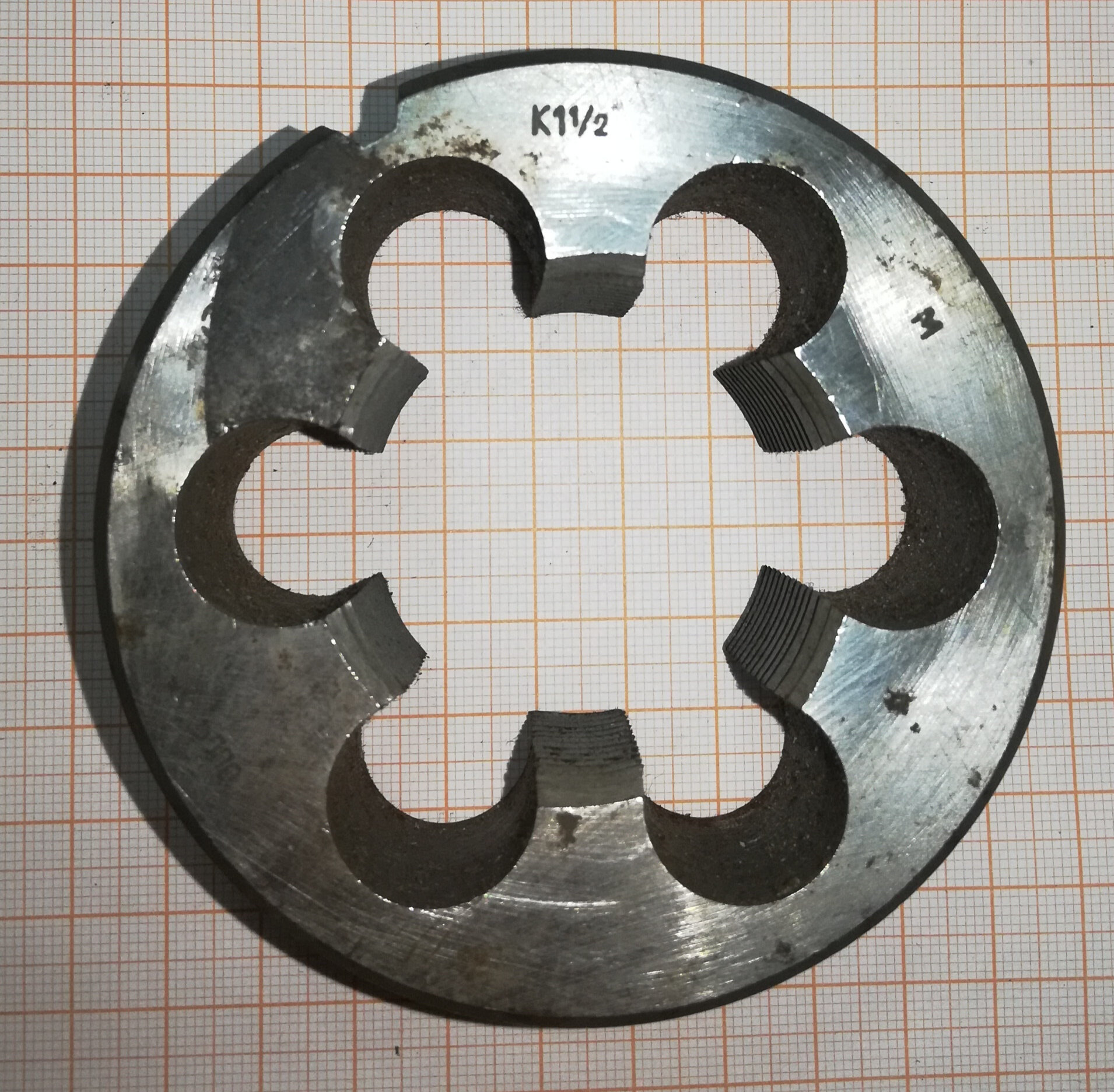 Плашка Коническая 1 1/2" (11,5 ниток)