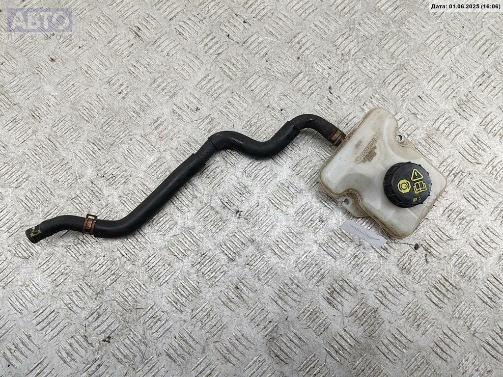 Бачок тормозной жидкости Mazda 5