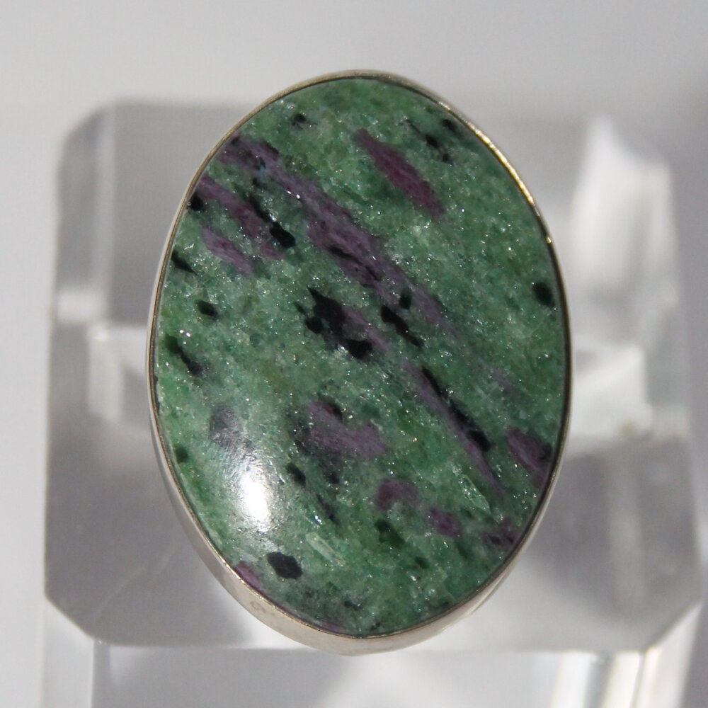 Кольцо-кулон True Stones, фуксит, корунд