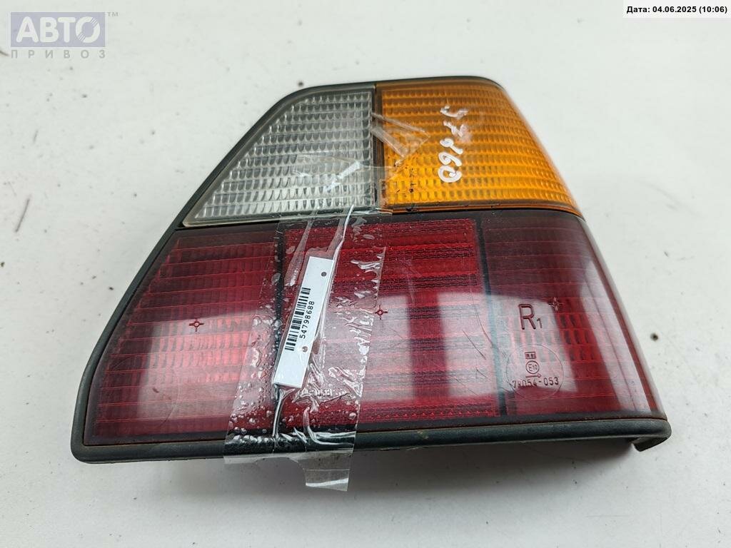 Фонарь задний правый Volkswagen Golf-2