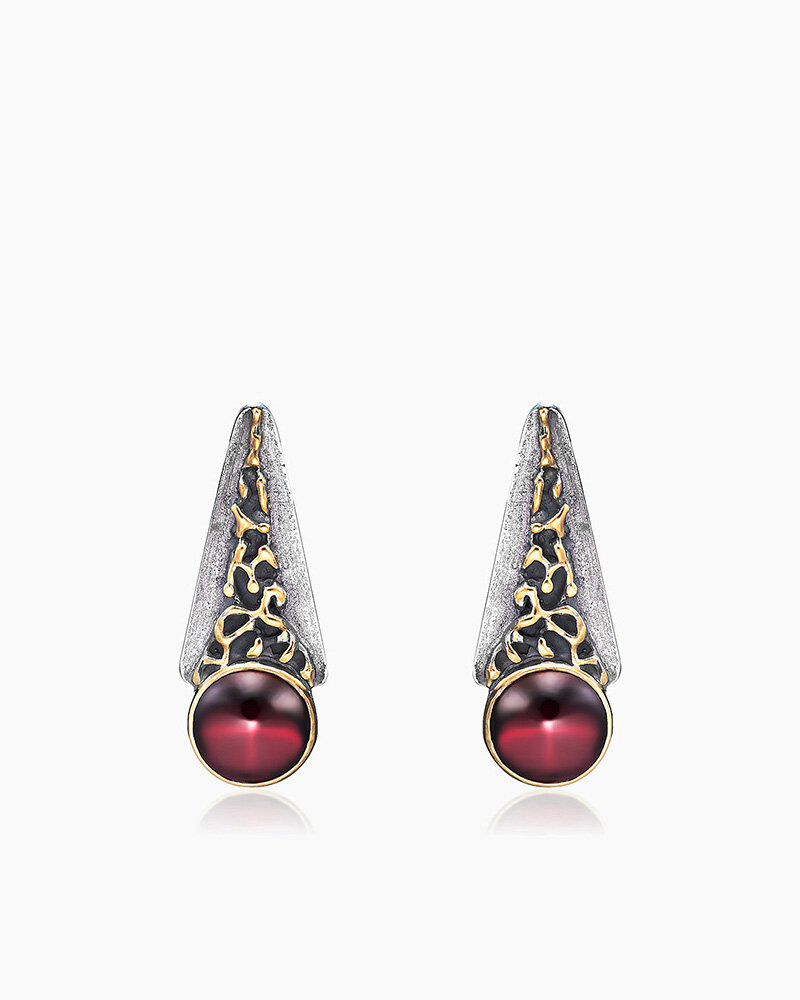 Серьги SARKISSIAN, серебро, 925 проба, чернение, золочение, гранат