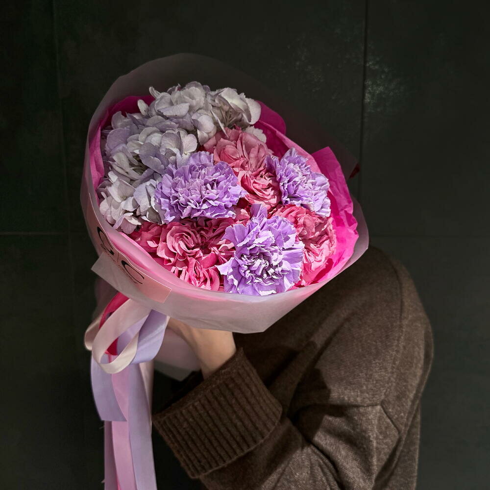 Букет "Яркий комплимент", гортензия, роза пионовидная, диантус