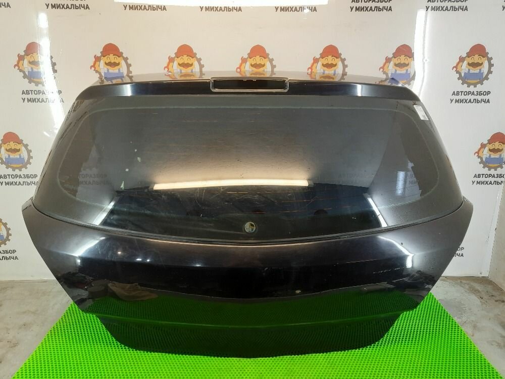 Дверь багажника задняя Opel Astra H L 48 Z18XER 13122706