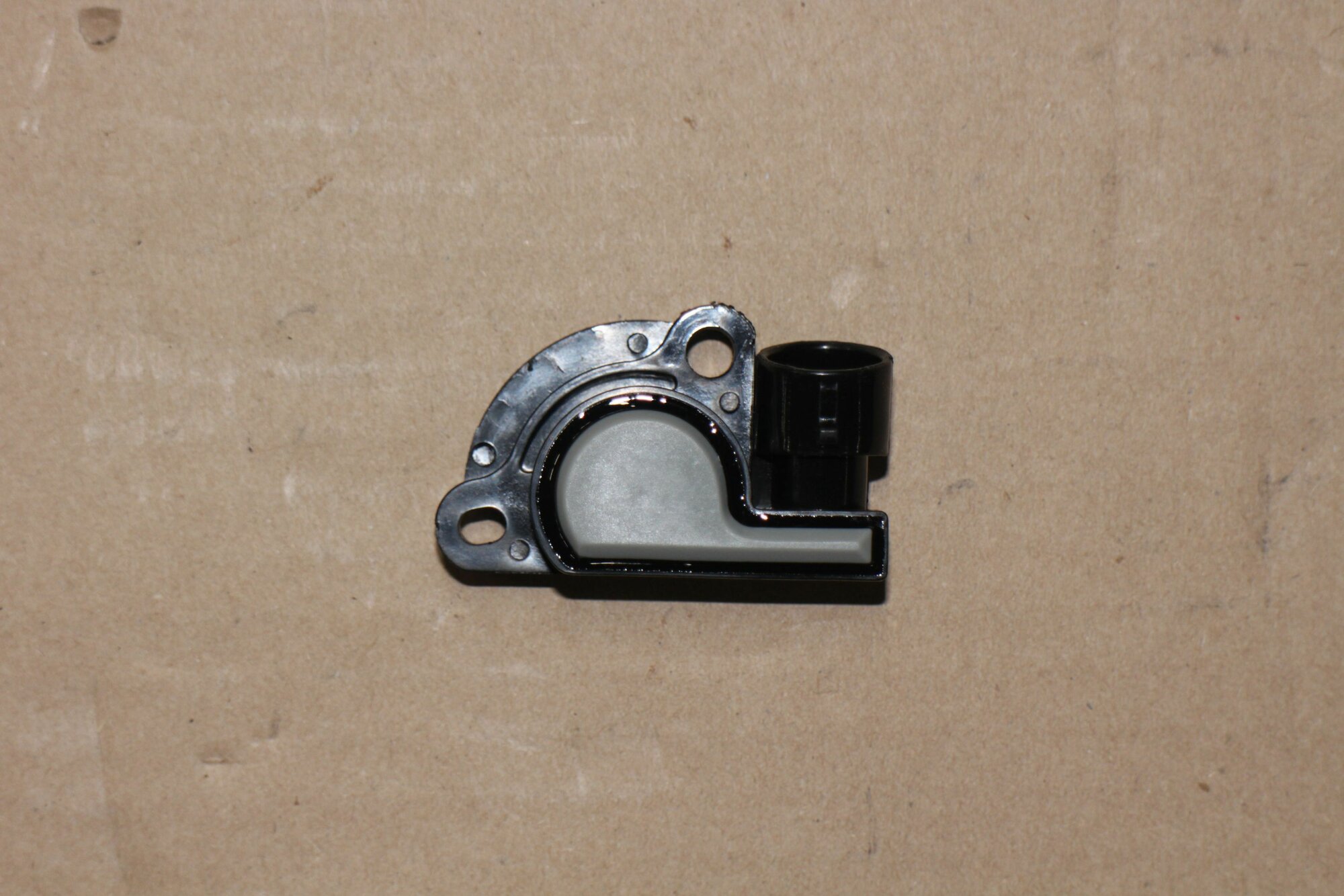 Датчик положения дроссельной заслонки Tiggo 2,4 (SMW299934)