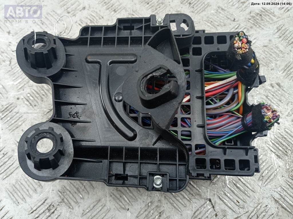 Блок предохранителей Ford B-Max