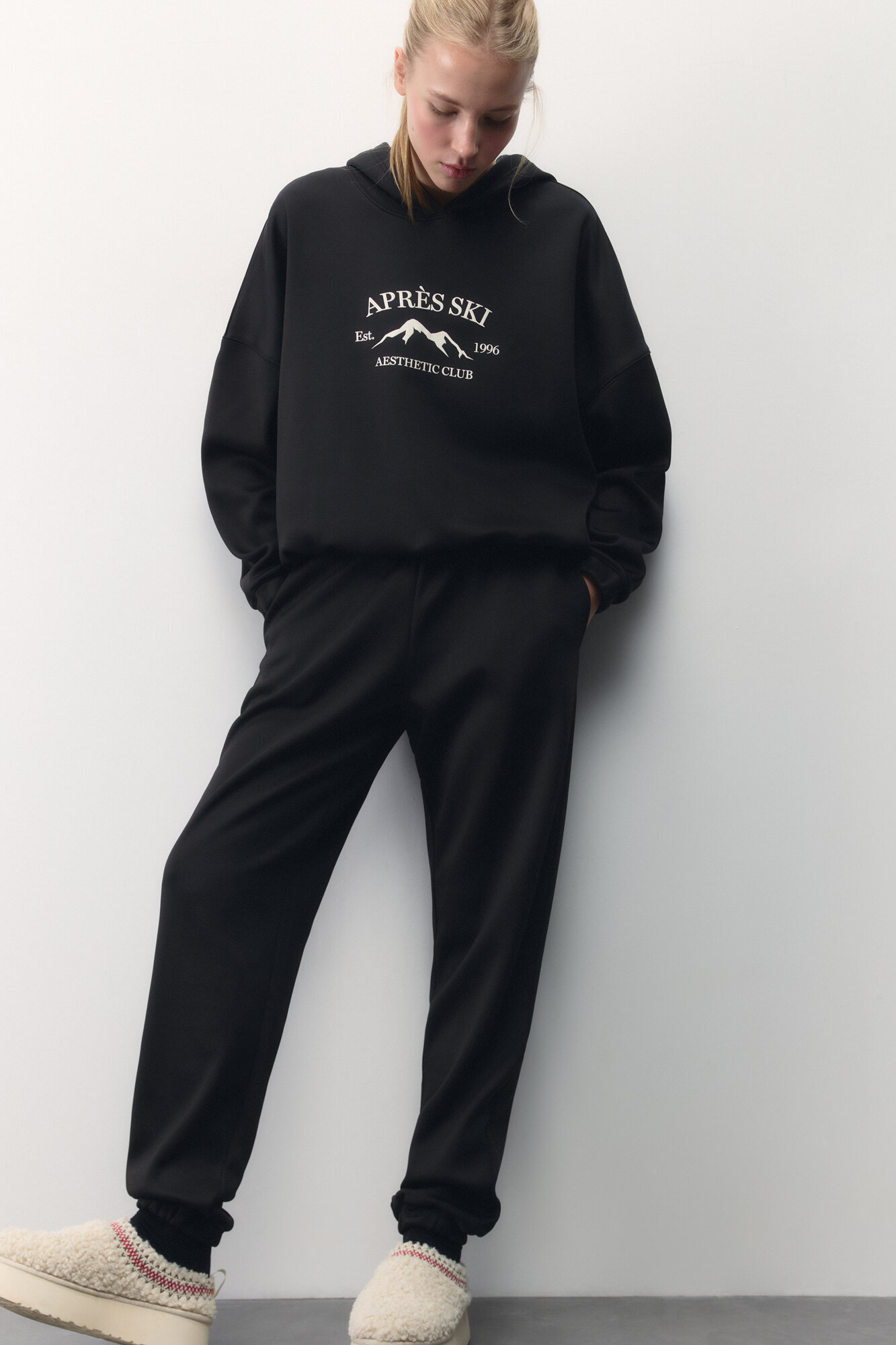 Брюки спортивные