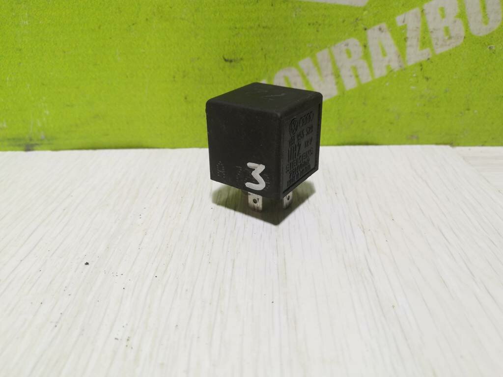 Реле VW Golf 3 Vento 91-97