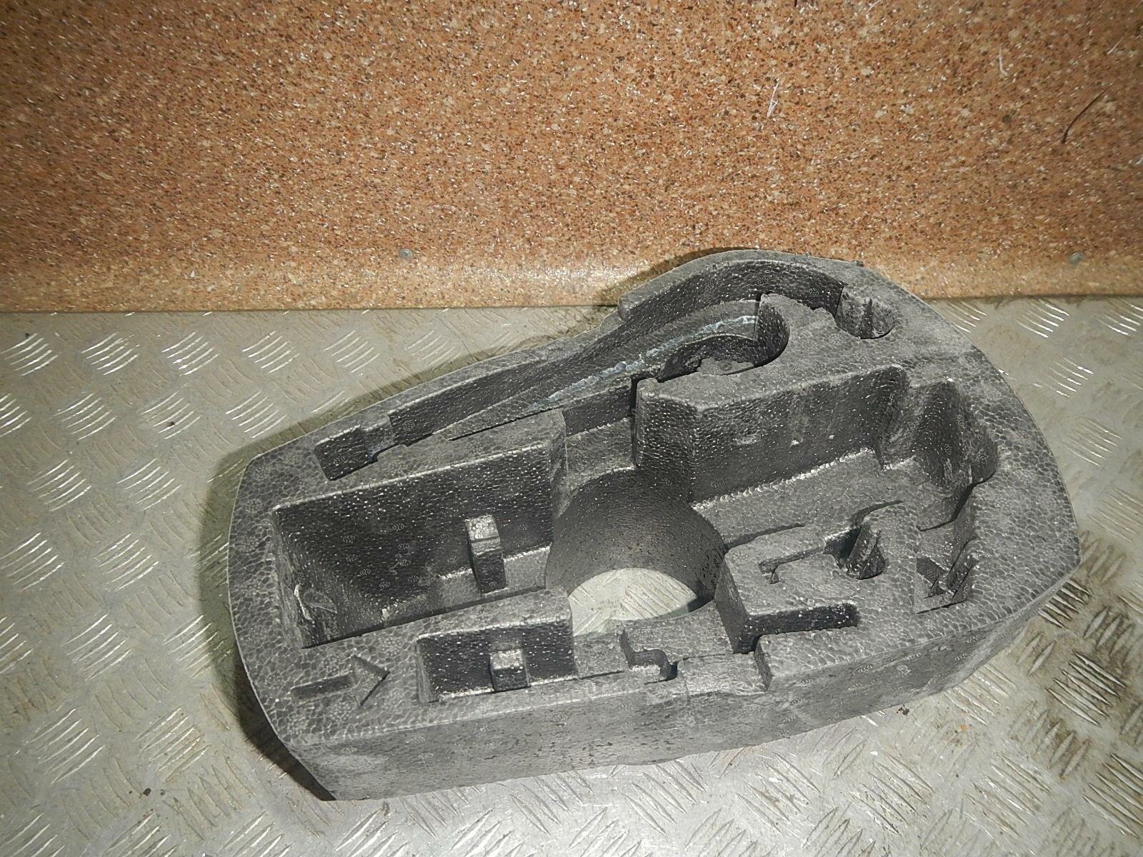 Б/У Ящик для инструментов, Volkswagen (Фольксваген)-POLO (SED RUS) (11-) VOLKSWAGEN POLO (Sed RUS) (11-) Задиры. 358012 ...