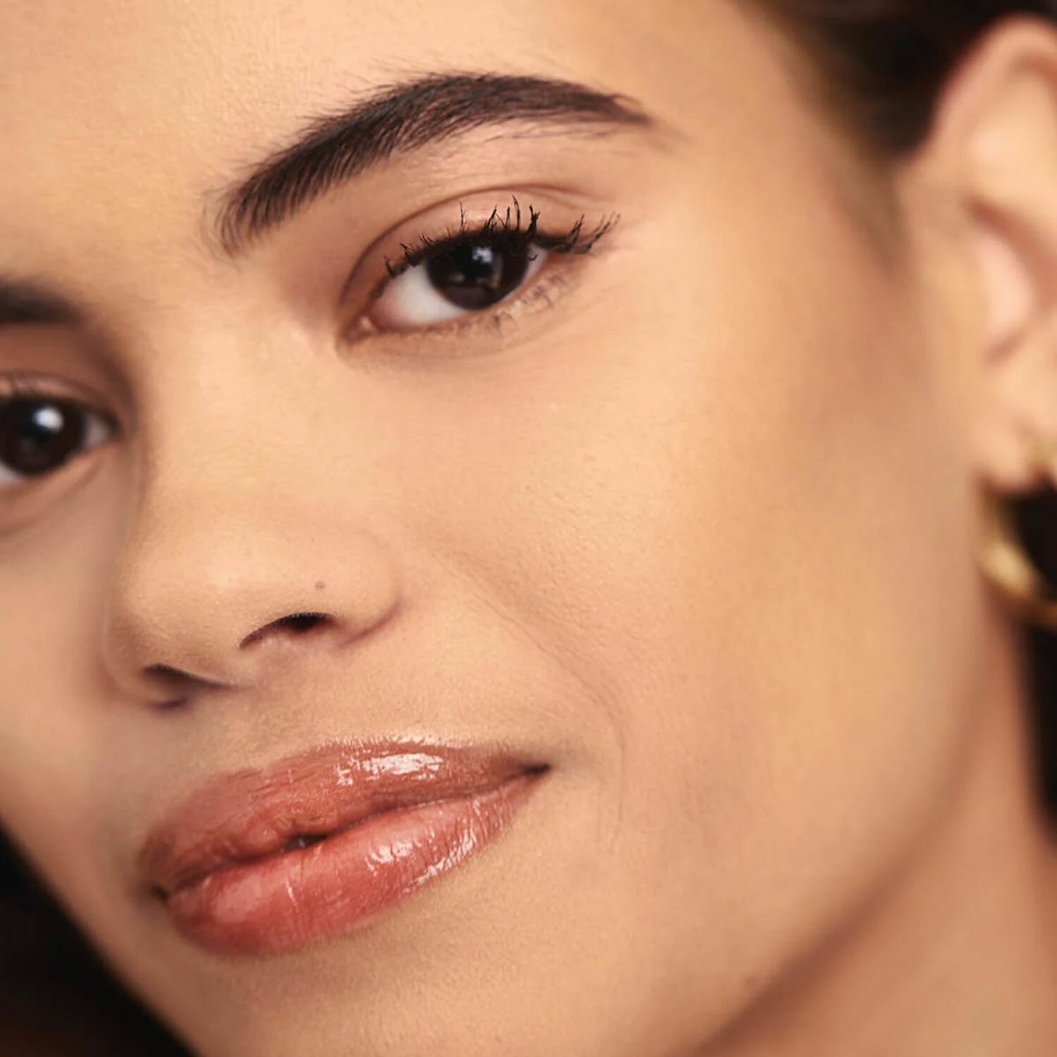 Кремовый стойкий консилер Fenty Beauty PRO FILTR INSTANT RETOUCH CONCEALER - Тон 250