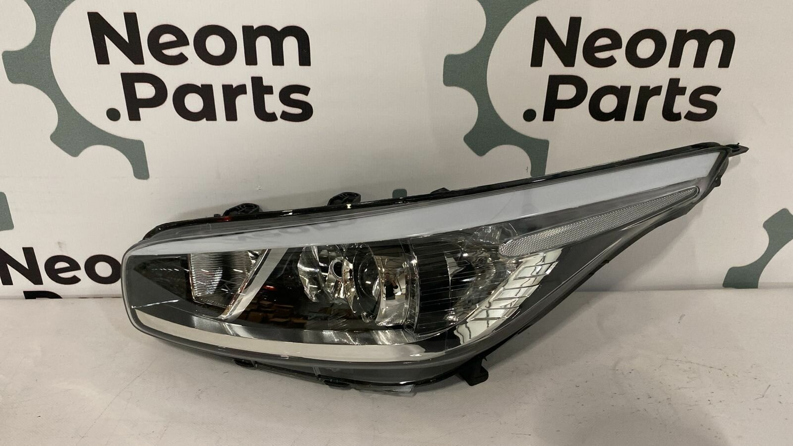 Фара левая Kia Ceed 2 JD 12-15