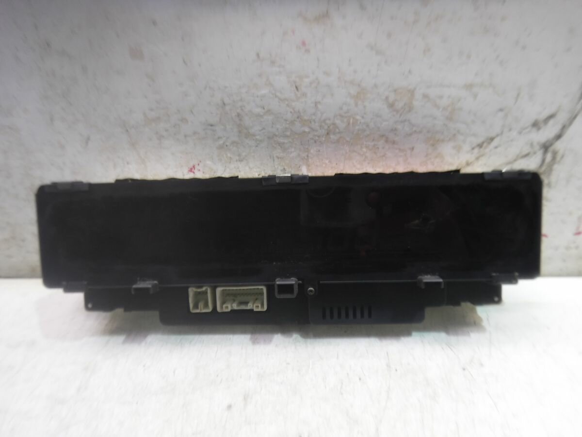 Панель приборов Toyota Prius I рестайлинг (2000—2003) 8329147020