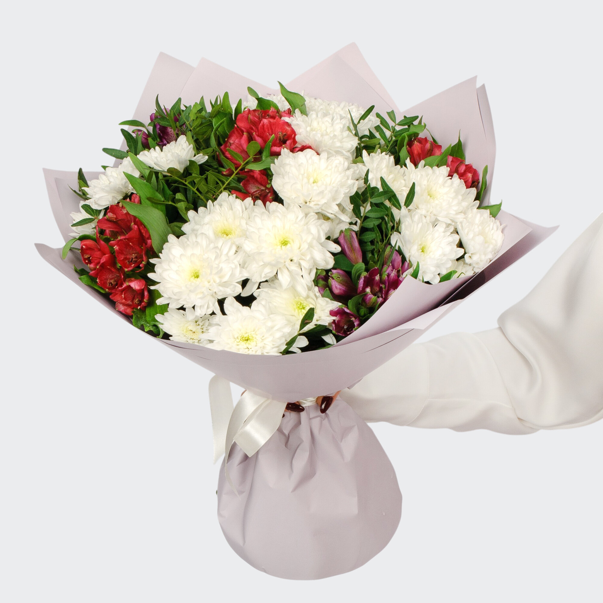 Букет СоюзЦветТорг "Розовый десерт", альстромерии, хризантемы