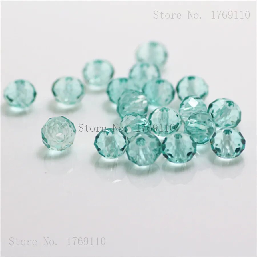 Изумрудные граненые стеклянные бусины light lake blue 4*6 мм