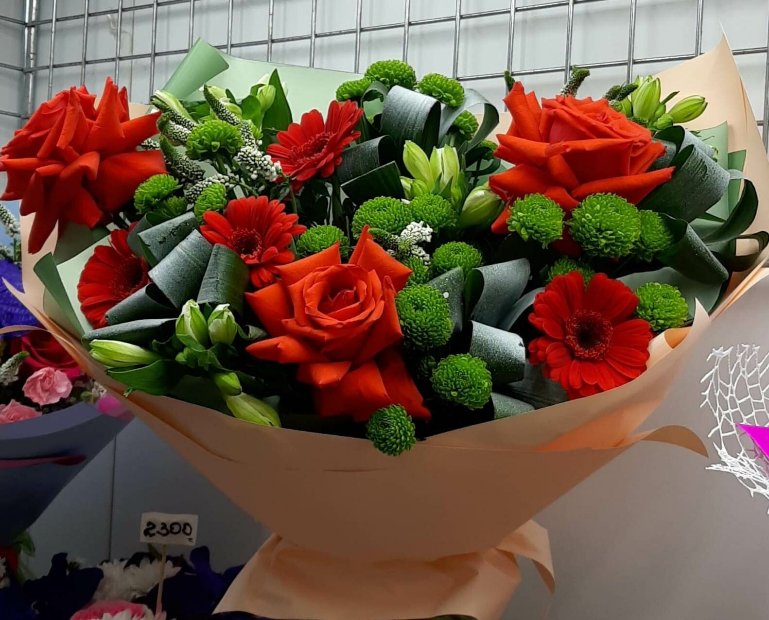 Букет из красных французских роз