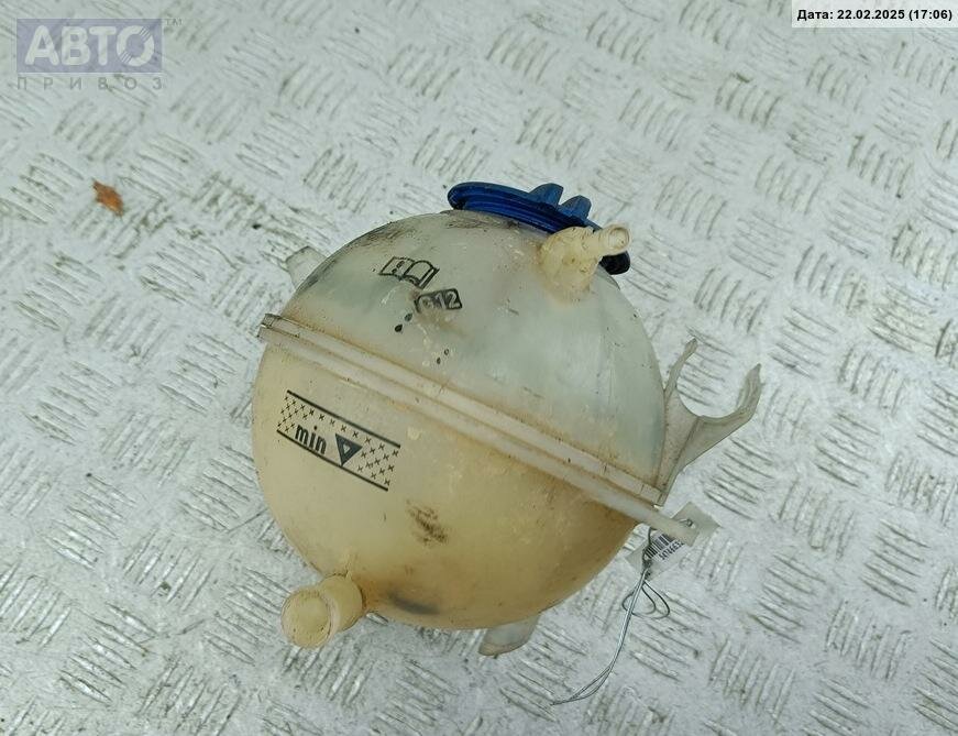 Бачок расширительный Volkswagen Passat B6