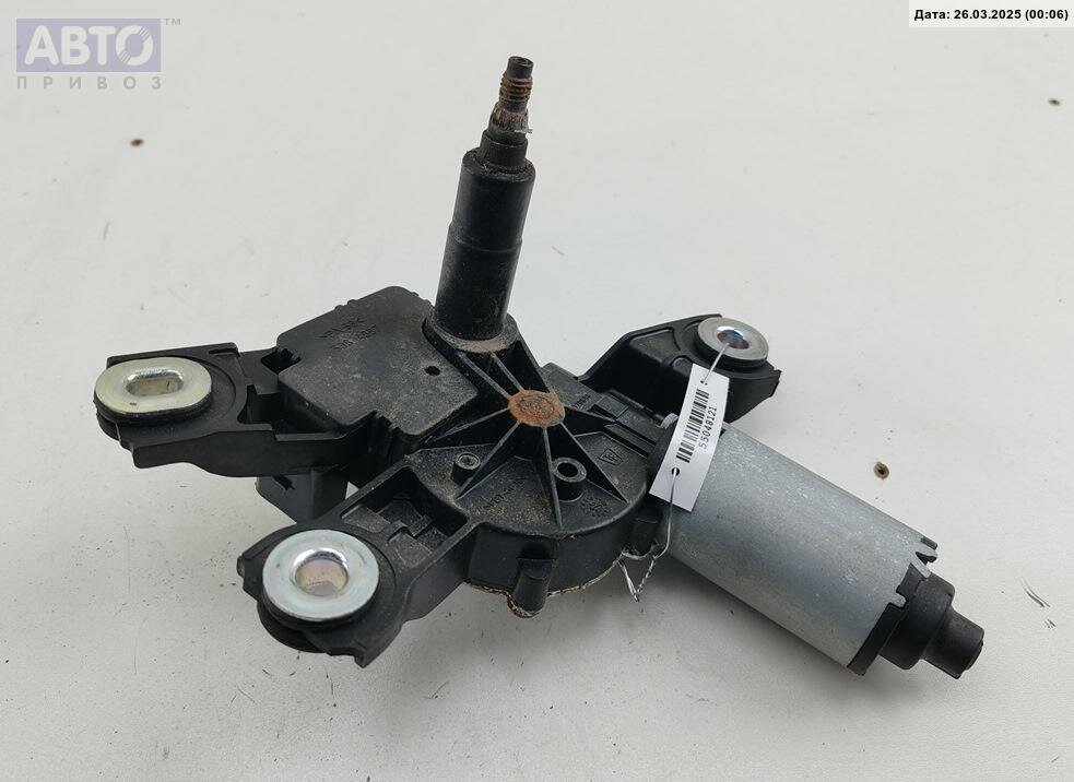 Двигатель стеклоочистителя заднего (моторчик дворников) Volkswagen Passat B6