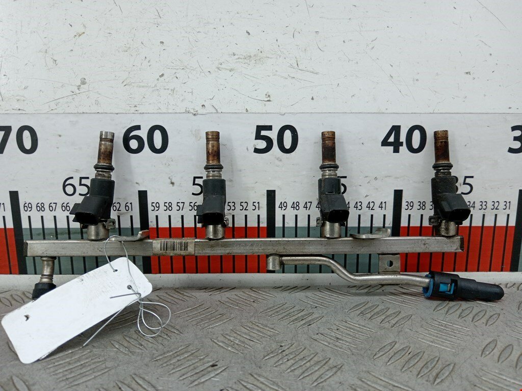 Форсунка бензиновая электрическая Opel Astra H 55559377 арт. 2218614