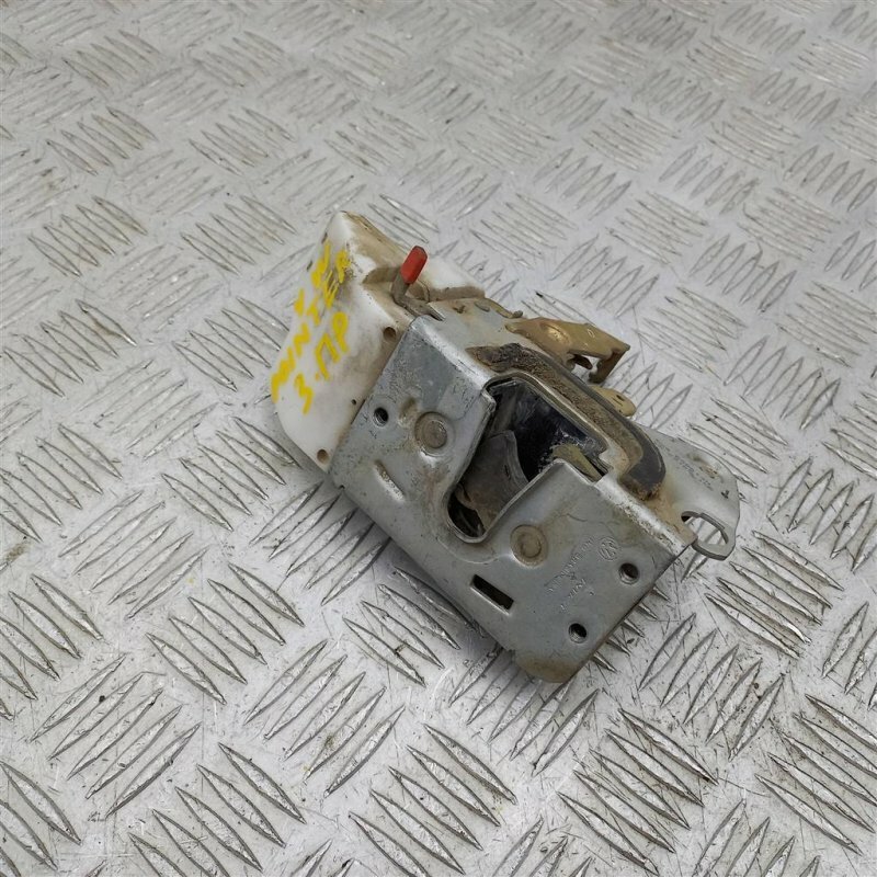 Б/У Замок двери задней правой Volkswagen Pointer / Фольксваген Поинтер 1.0 BJR 65Л.С. 2005