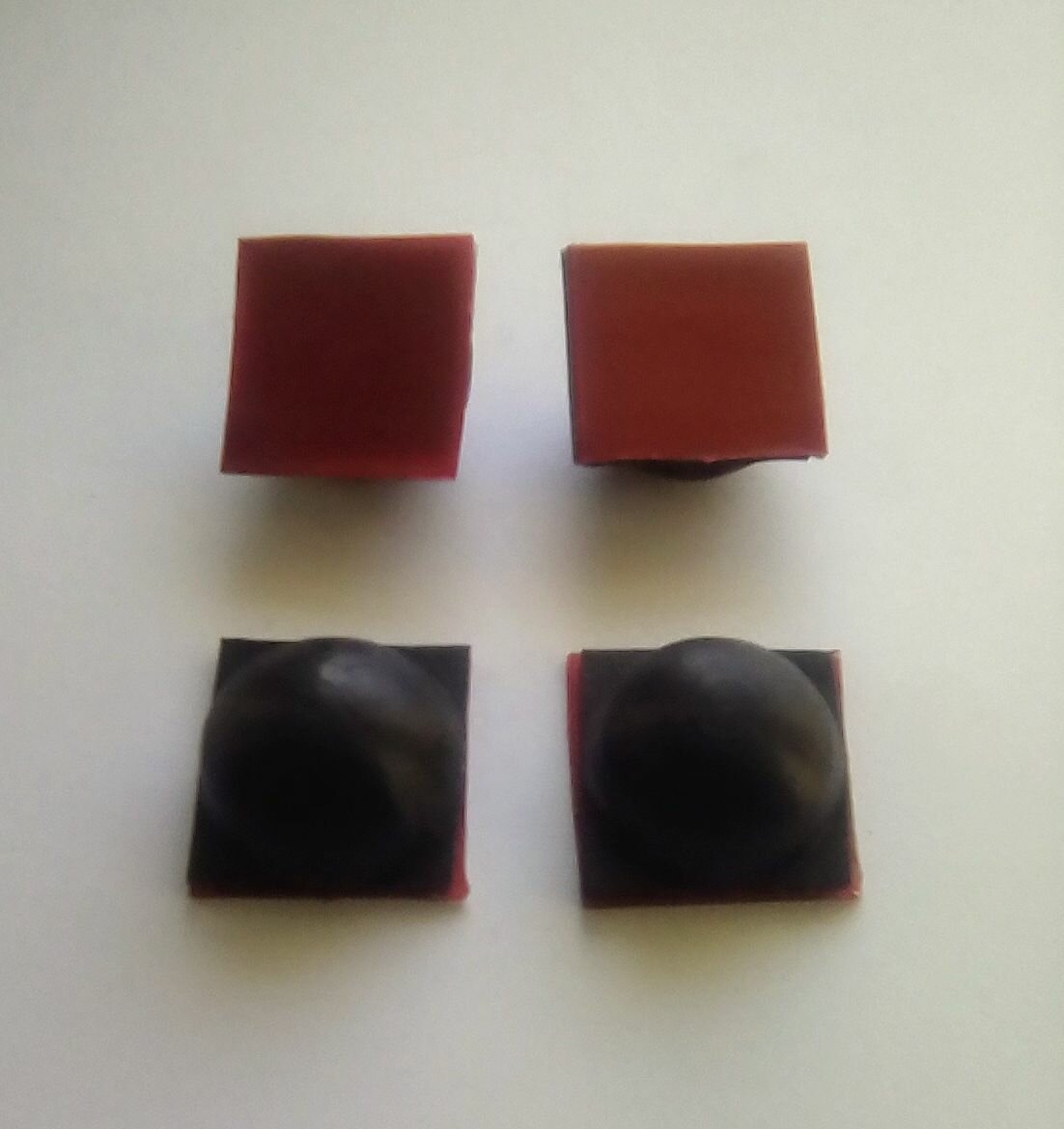 Ножки резиновые для аудио-видео техники, универсальные, 4 шт. 20×10мм.