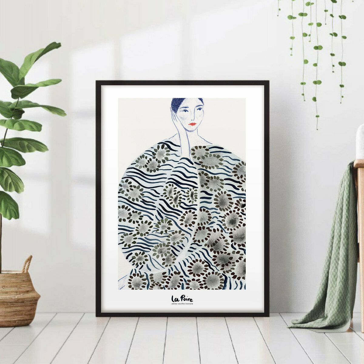 Постер "Девушка в платье с цветами" в черной рамке 40х50 см для интерьера на стену