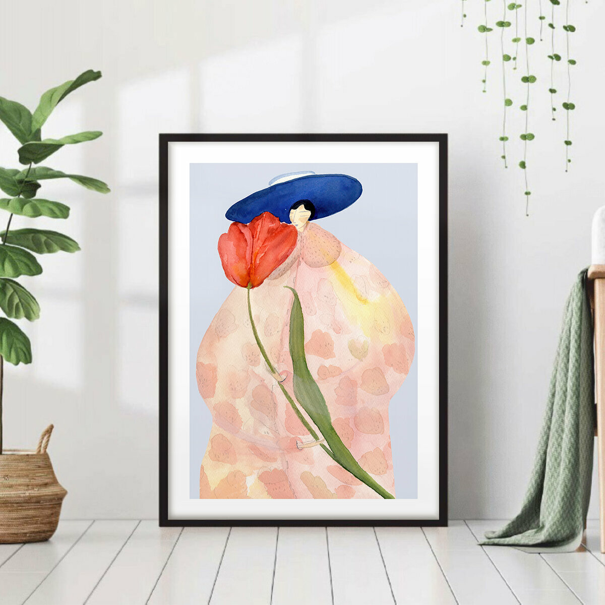 Постер "Девушка с тюльпаном" в черной рамке 50х70 см для интерьера на стену