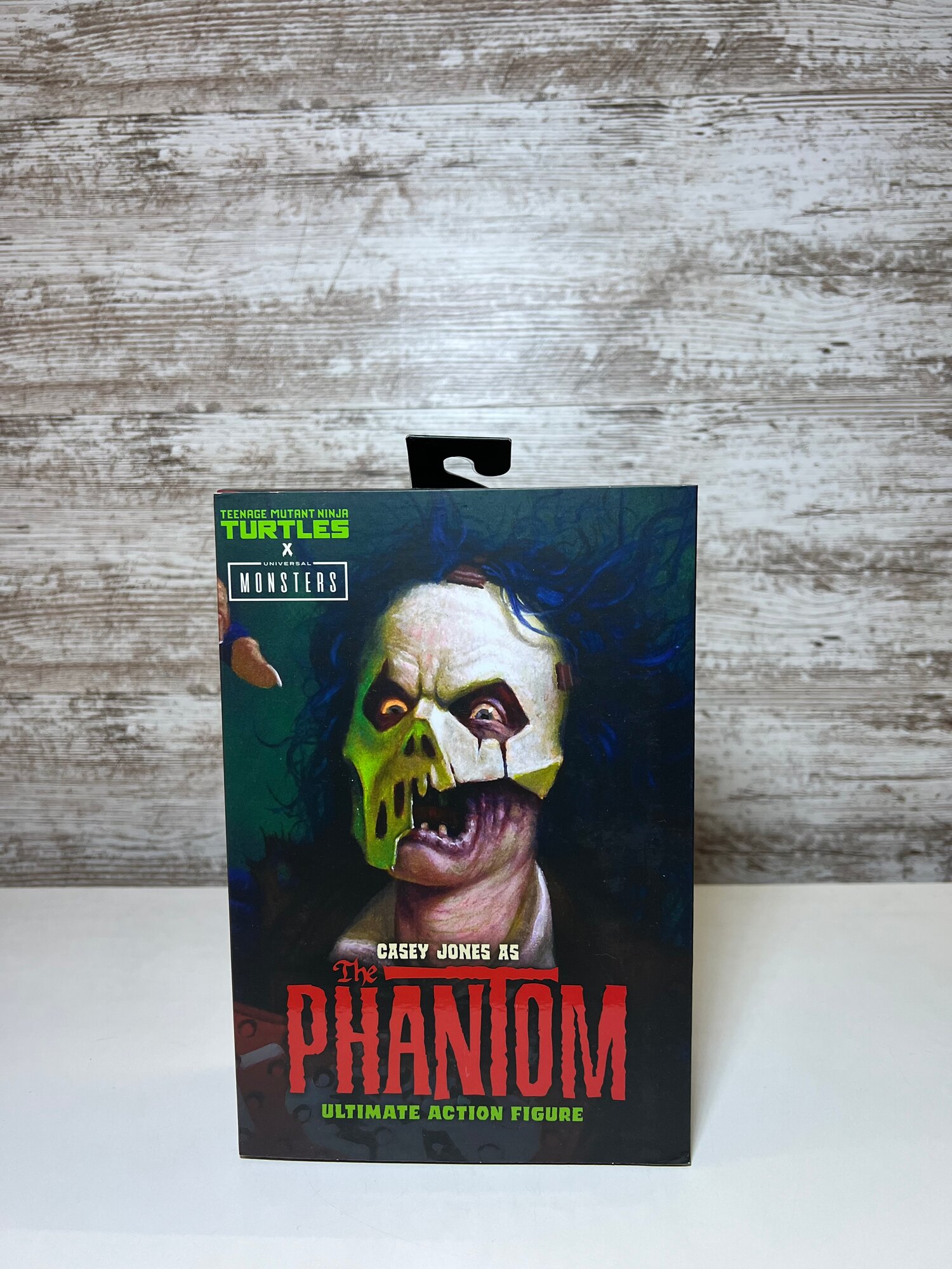 Фигурка Кейси Джонс в роли Призрака, Casey Jones as the Phantom, ultimate action figure, 18 см, от Neca