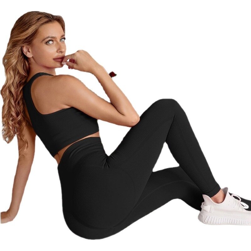 Костюм спортивный