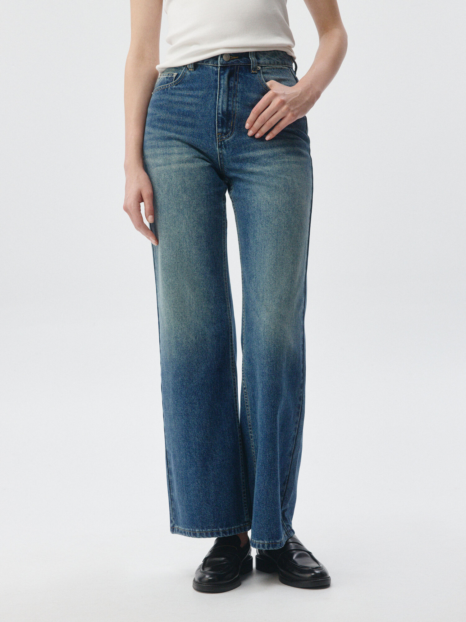 Джинсы широкие 