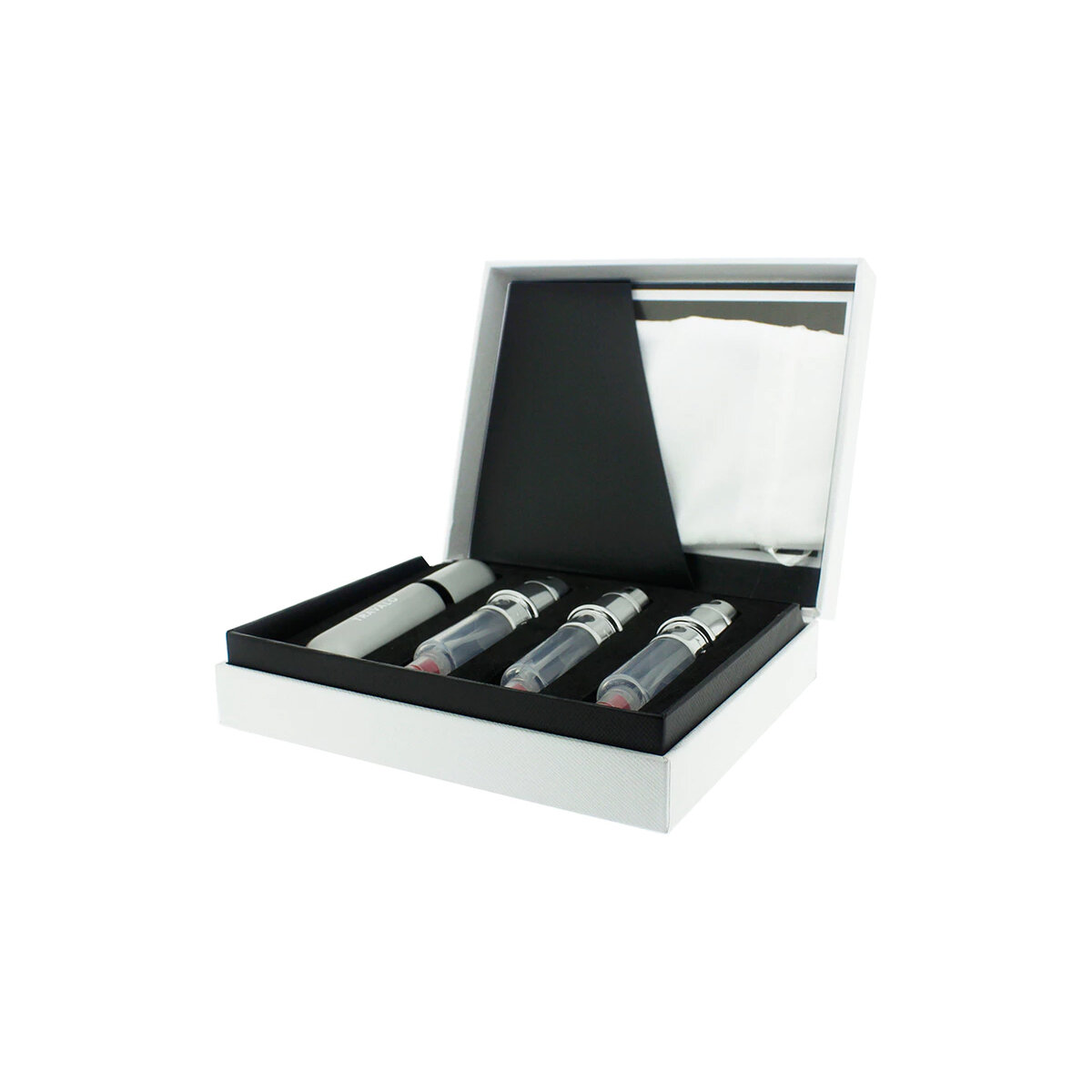 Travalo Набор Classic Refillable Perfume Spray (сменная капсула 3*5мл + футляр) Silver