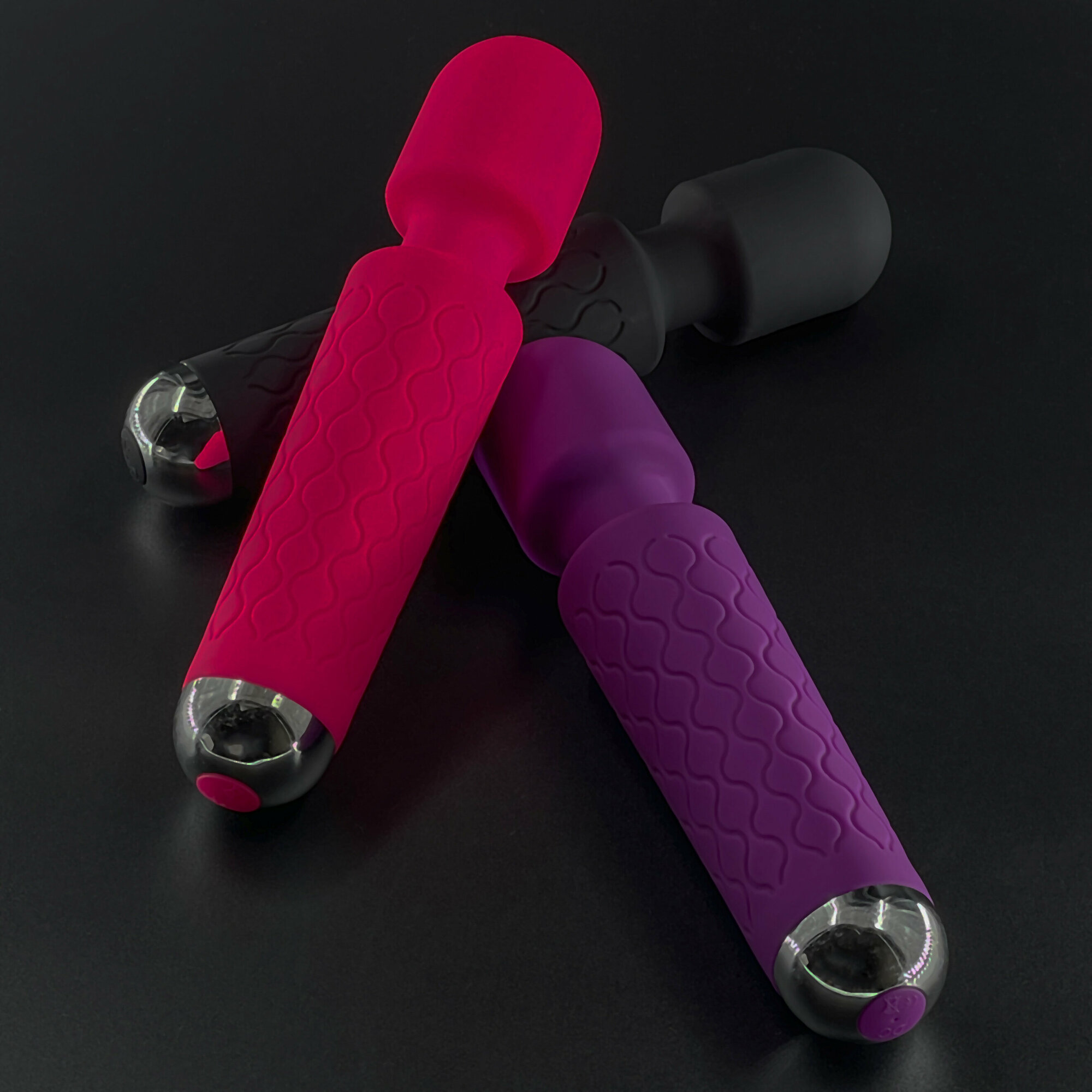 Женская Секс игрушка вибратор - массажер для стимуляции клитора и не только. Цвет черный